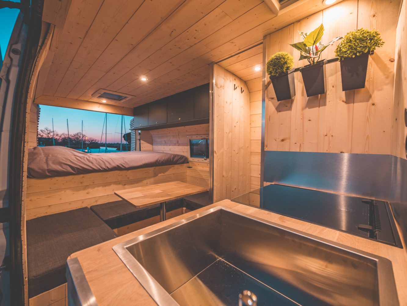 VAN Designers - Conçu par Amour du voyage