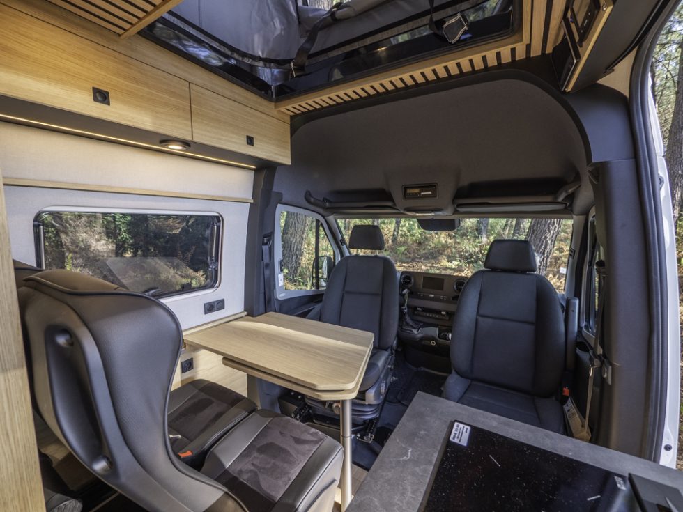 65 Bobby | VAN Designers - Conçu par Amour du voyage